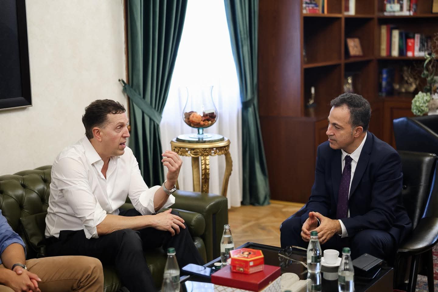 Donald Leka, Mira Murati the Immanuel Kant | Revista Monitor